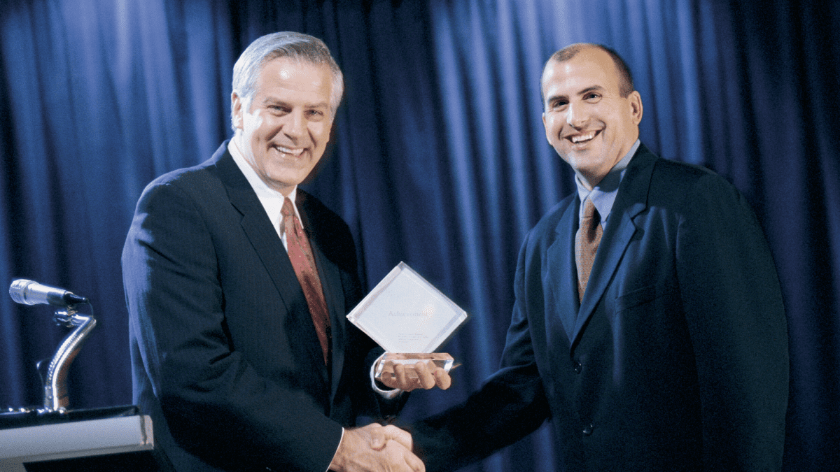 Planning an End of the Year Award Ceremony for your Company - Acrylic ...